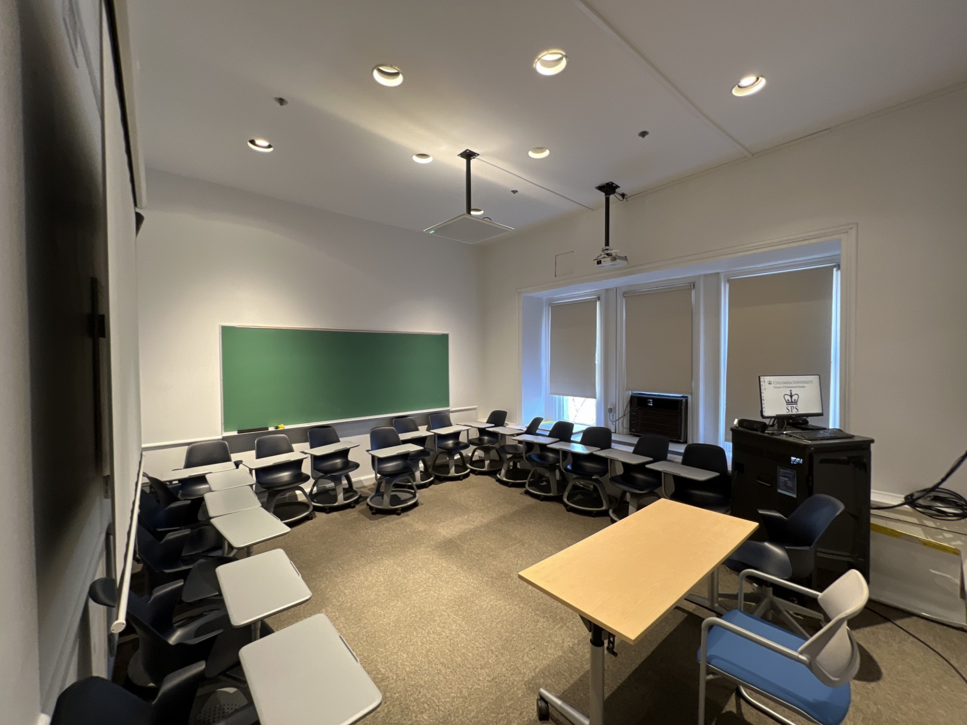 Lewisohn Classroom Information and Photos | University Registrar