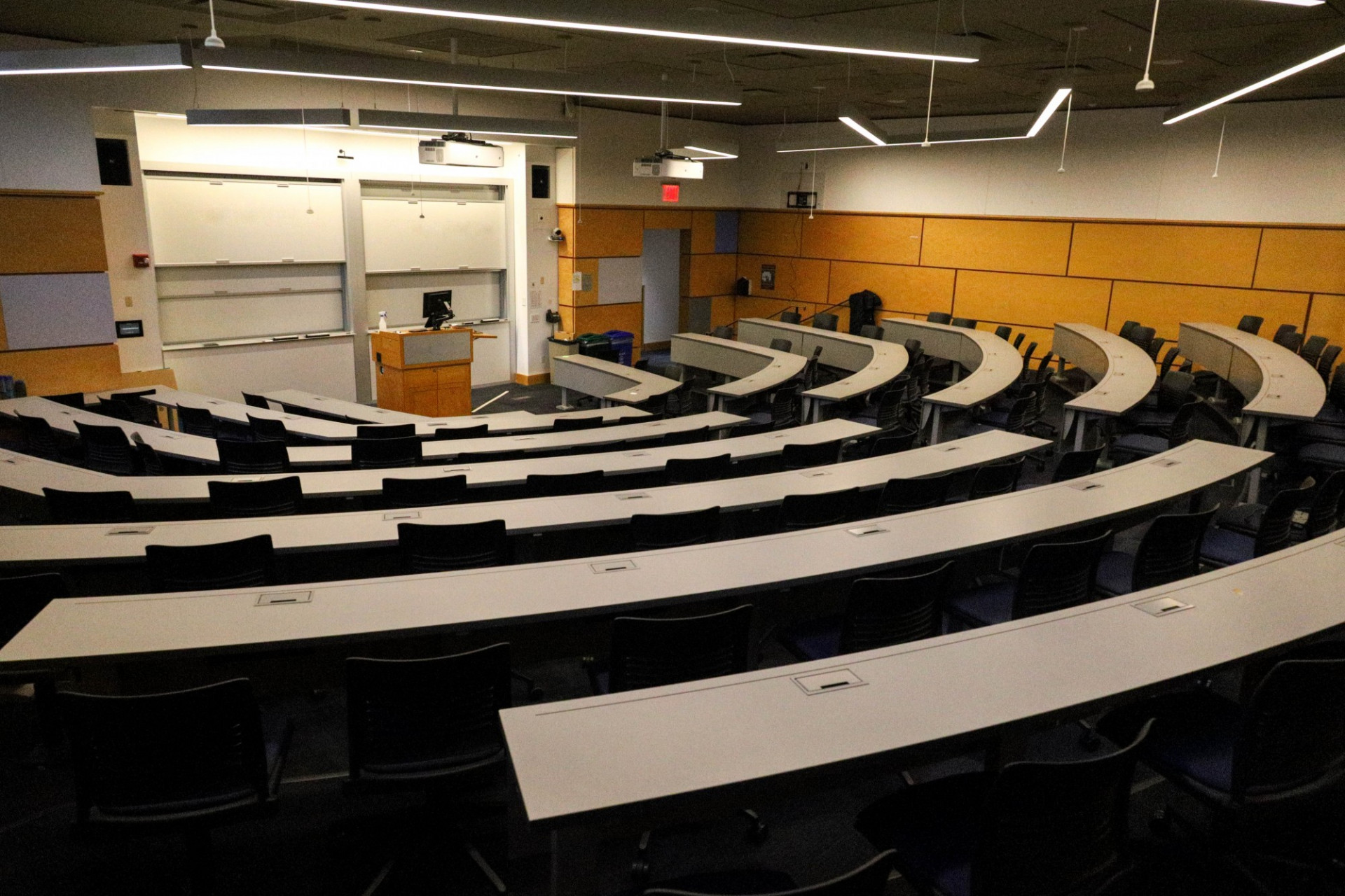Uris Classroom Information and Photos | University Registrar